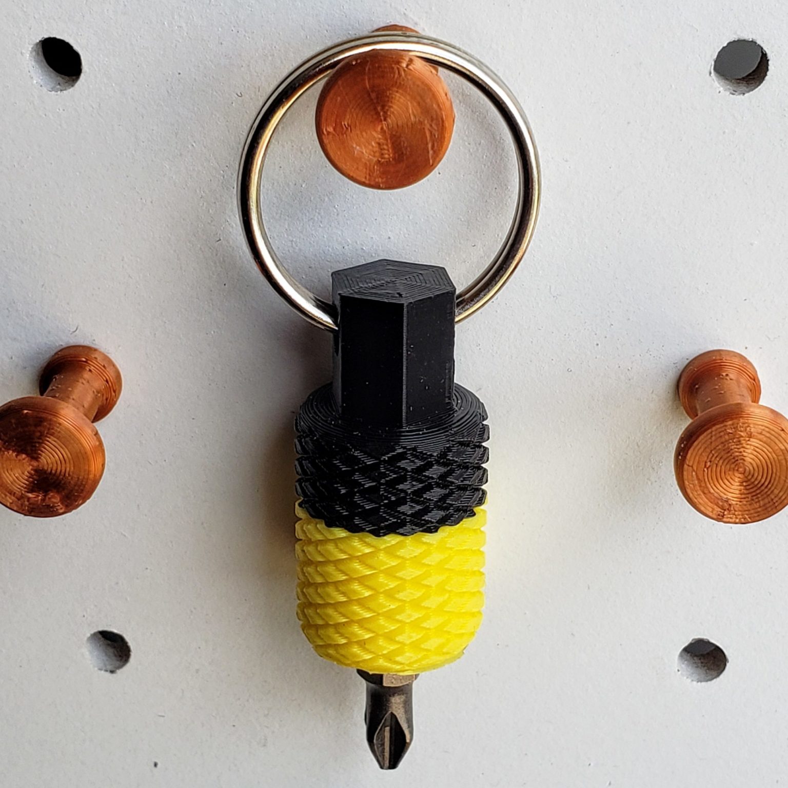 Bit Holder Keychain – 2 color | Creamy Farm