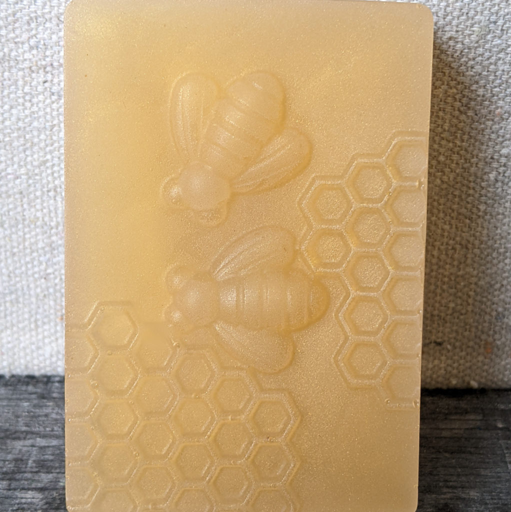 Bee Bar With Honeycomb | Creamy Farm